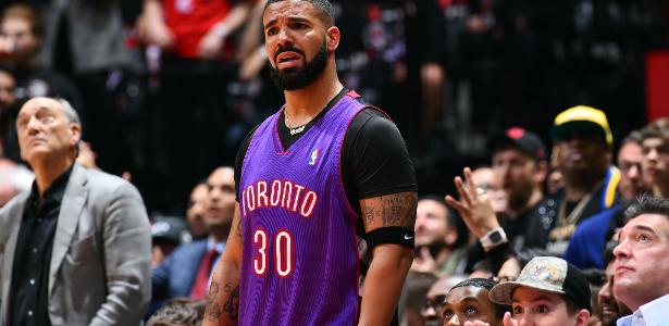 Drake cumpre promessa e lança duas músicas após título do Toronto na ...