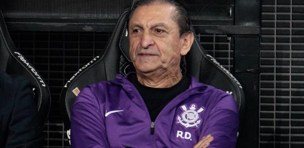 Corinthians tem 'caixa estrangulado' com dívidas de Pedro Raul e Ramón