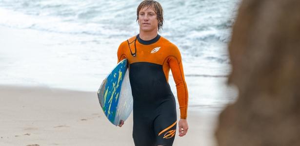 Lucas Fink relembra onda épica premiada no Big Wave Challenge