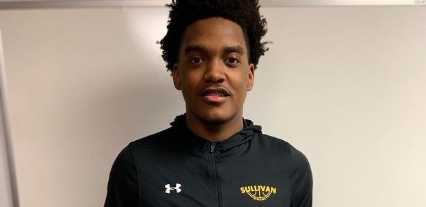 Basquete: astro de time universitário dos EUA é morto aos 21 anos