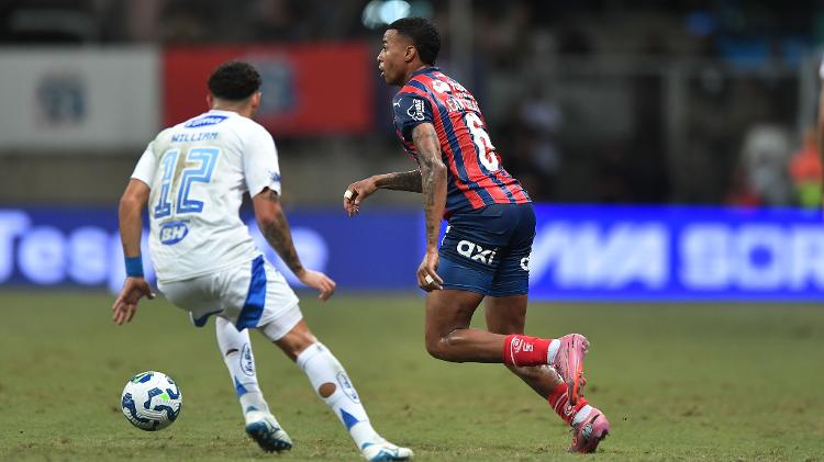 Gabigol desencanta no fim, Cruzeiro bate Bahia e não deixa Fla escapar