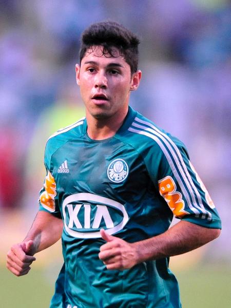 Rondinelly, do Santo André, jogou no Palmeiras e com Luxemburgo no Grêmio