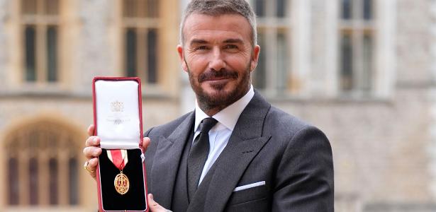 David Beckham é condecorado cavaleiro pelo rei Charles III