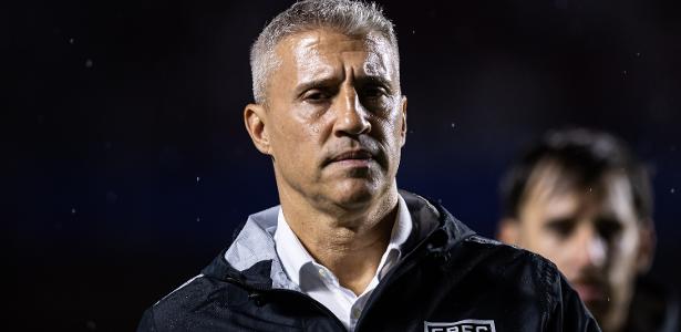 Crespo explica Alisson fora, alfineta empresário e revela meta do São Paulo