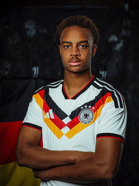 Copa 2026: Assan Ouédraogo é convocado para o lugar de Lennart Karl na ...