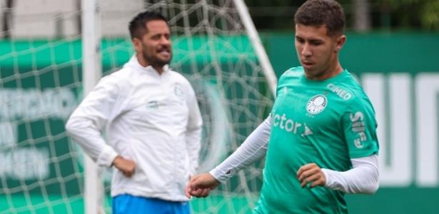 Técnico do Palmeiras explica aposta em joia dispensada do Flamengo