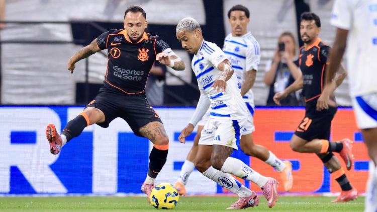 Hugo brilha nos pênaltis, Corinthians bate Cruzeiro de Cássio e vai à final