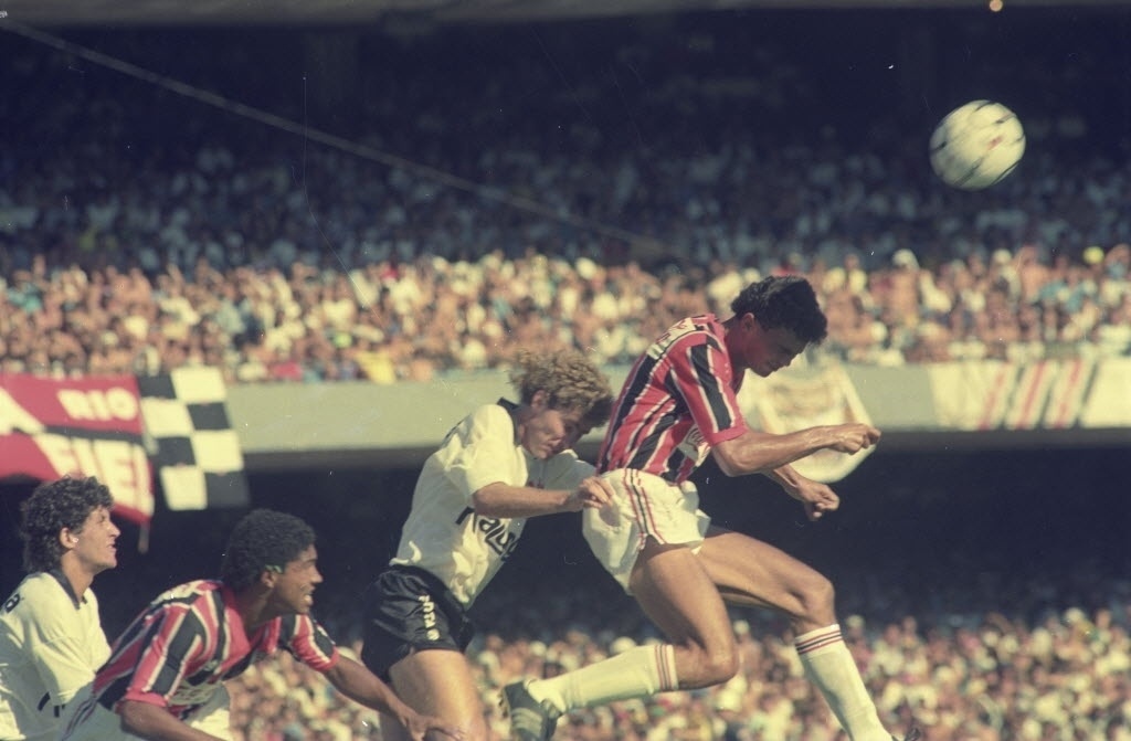 Fotos: Relembre os seis títulos brasileiros do Corinthians em imagens ...