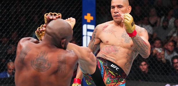 Alex Poatan nocauteia Khalil Rountree Jr. no UFC 307 e mantém cinturão