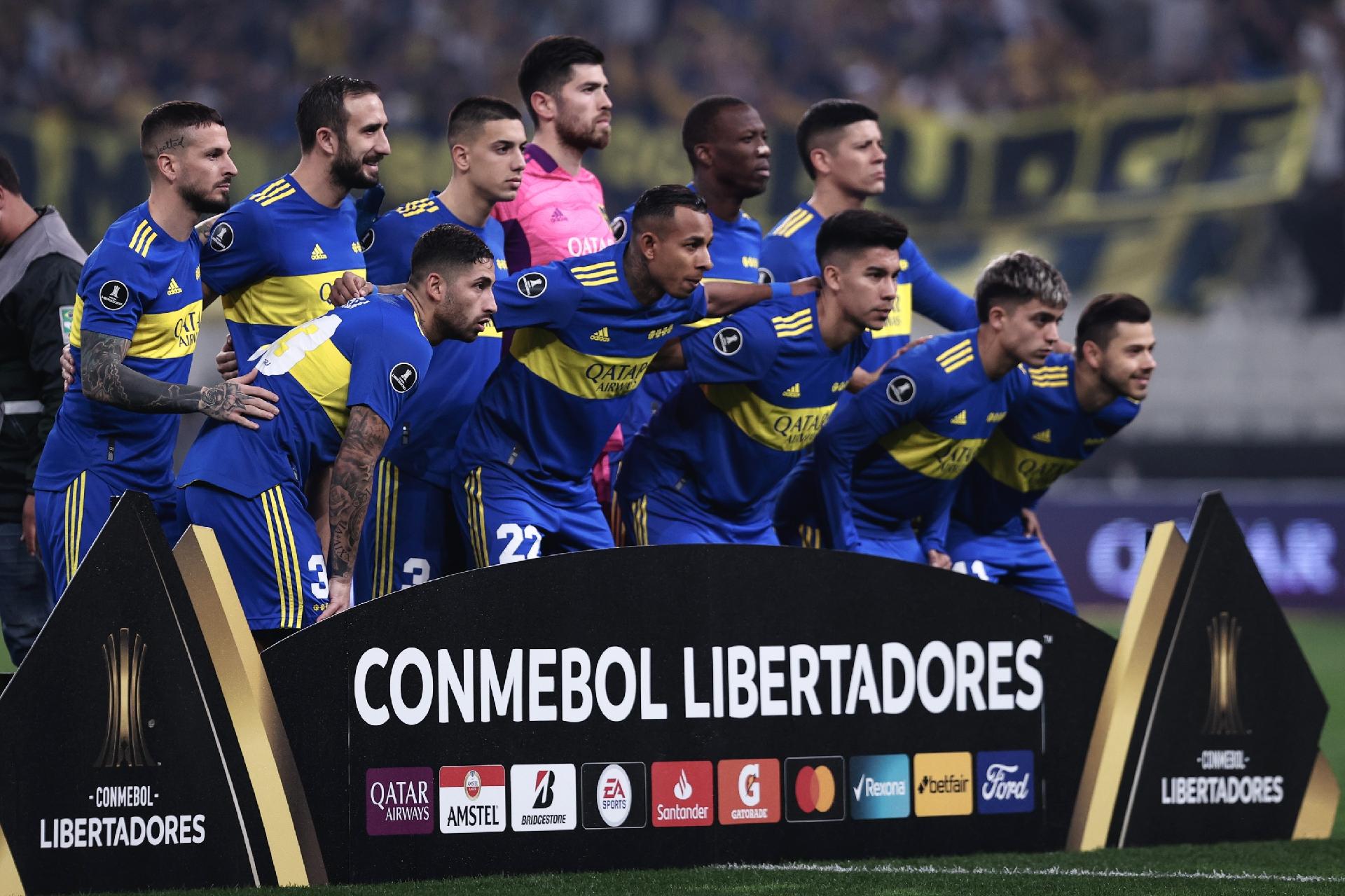 Ônibus do Boca Juniors é atacado em chegada à Neo Química Arena