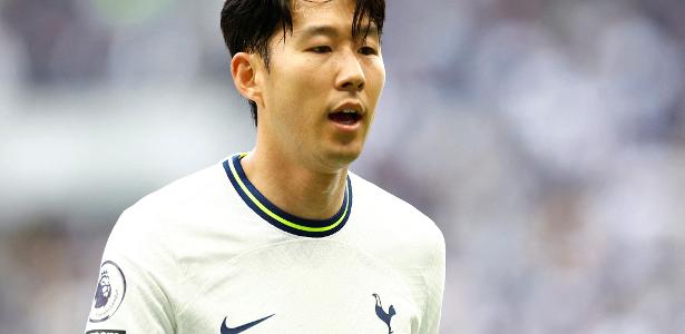 Son Heung-min, do Tottenham, fica 2 anos mais novo na Coreia do Sul