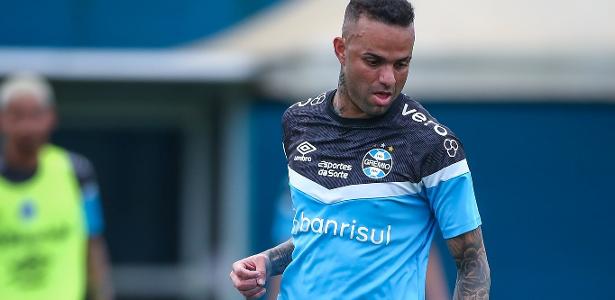 Luan retorna e agradece carinho da torcida do Grêmio: 'indescritível'