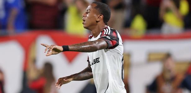 Flamengo chuta quatro vezes na trave e só empata