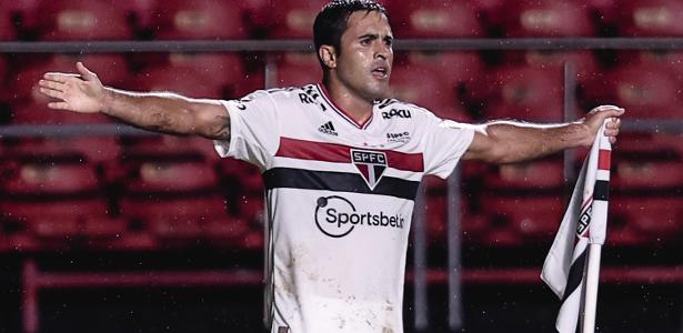 Eder se despede do SPFC: 'ter feito parte desse clube foi uma honra'