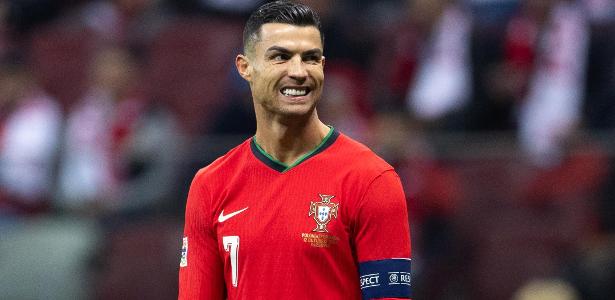 CR7 zoa ex-clube em conversa com novo goleiro do Barça