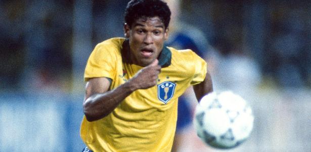 Muller, 58 anos! Hoje seria titular em qualquer time do mundo. Concorda?