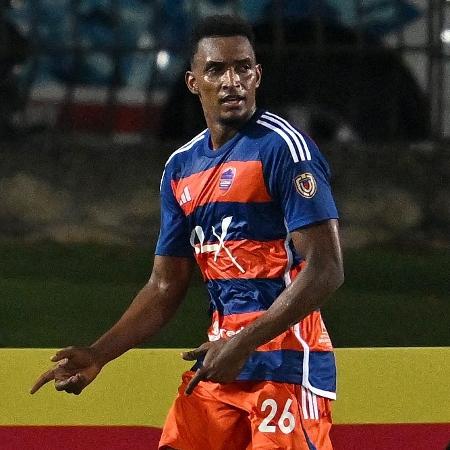 Puerto Cabello bate Atlético-MG com brilho de zagueiro em estreia na Sula