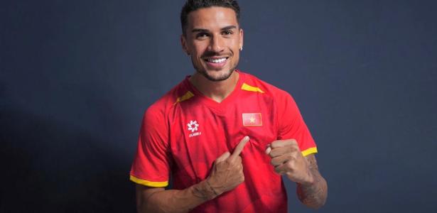 Cria do Barça, brasileiro foi 'adotado' por Deco e vai jogar no Vietnã