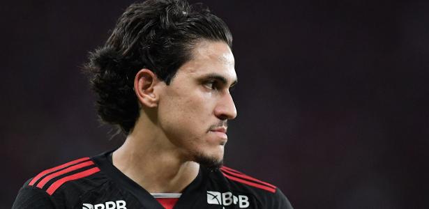 Pedro só pode jogar Libertadores ou Sula se sair do Flamengo