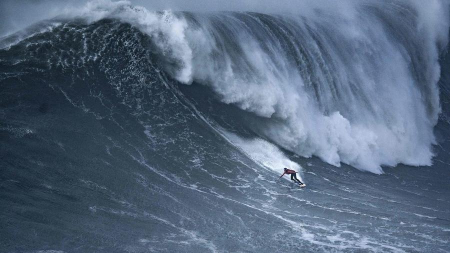 Quem é a francesa, rival de Maya, vencedora dos prêmios de ondas ...
