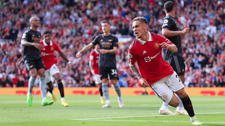 Inglês: Antony marca na estreia e United vence Arsenal por 3 a 1