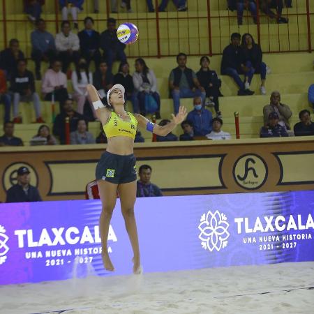 Duda e Ana Patrícia vencem australianas e vão à final do Mundial de vôlei