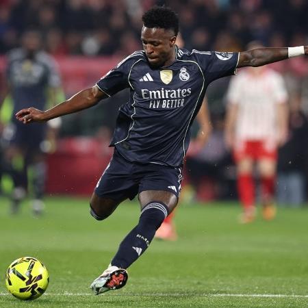 Real Madrid empata com Girona e perde liderança do Campeonato Espanhol