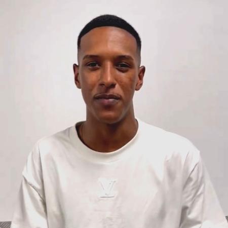 Robert Renan é recebido com festa por torcida do Inter: 'sem palavras'