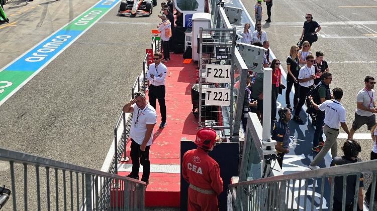 F1: Ela é responsável pelas largadas e quer testar reflexo dos pilotos