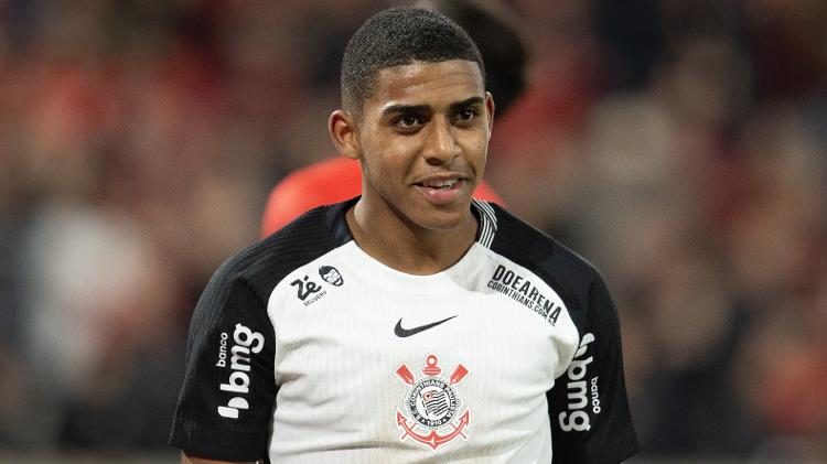 Corinthians vence Athletico e vê semifinal da Copa do Brasil perto