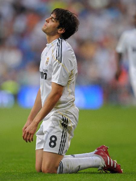 Kaká cita pesquisas que o põem entre os piores do Real: 'Eu e Hazard'