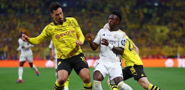 Zagueiro campeão do mundo deixa Dortmund e fica livre no mercado