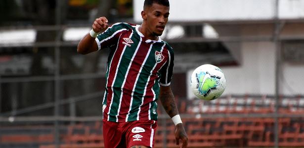 Fluminense acerta empréstimo do meia Edinho ao Avaí