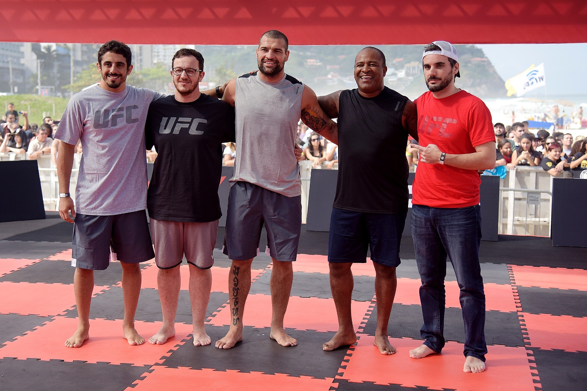 Bethe vê maior rixa do MMA feminino contra Ronda e já prevê trilogia ...
