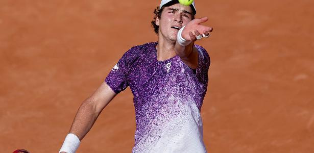 João Fonseca encara Djokovic amanhã em Roland Garros; veja horário