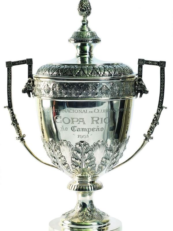 Palmeiras usa dossiê e jornais para provar que copa em 51 vale Mundial