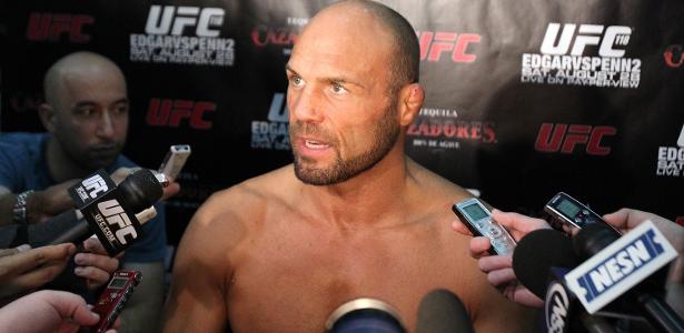 Randy Couture sofre acidente e passará por cirurgia, diz site - 08/09 ...