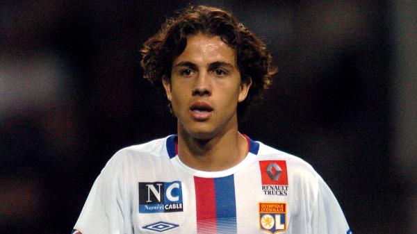 Você consegue adivinhar quem são esses brasileiros que jogaram por PSG ...