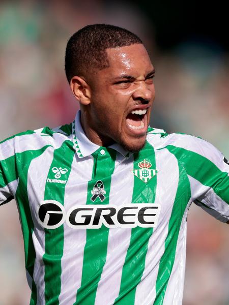 Palmeiras pode pagar até R$ 185 milhões em negociação Vitor Roque