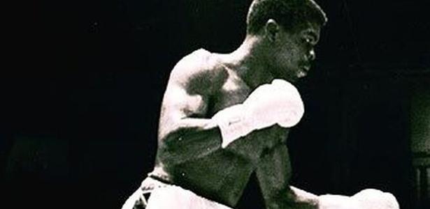 Morre Ernesto Marcel, ex-boxeador campeão mundial dos penas na década ...