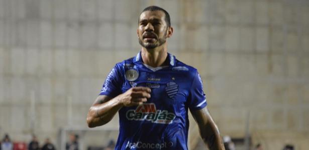 Nilton diz que se ofereceu ao Cruzeiro e recorda saída do Vasco