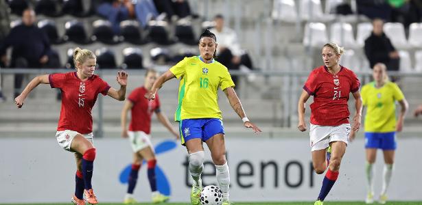 Noruega bate o Brasil em amistoso da seleção feminina