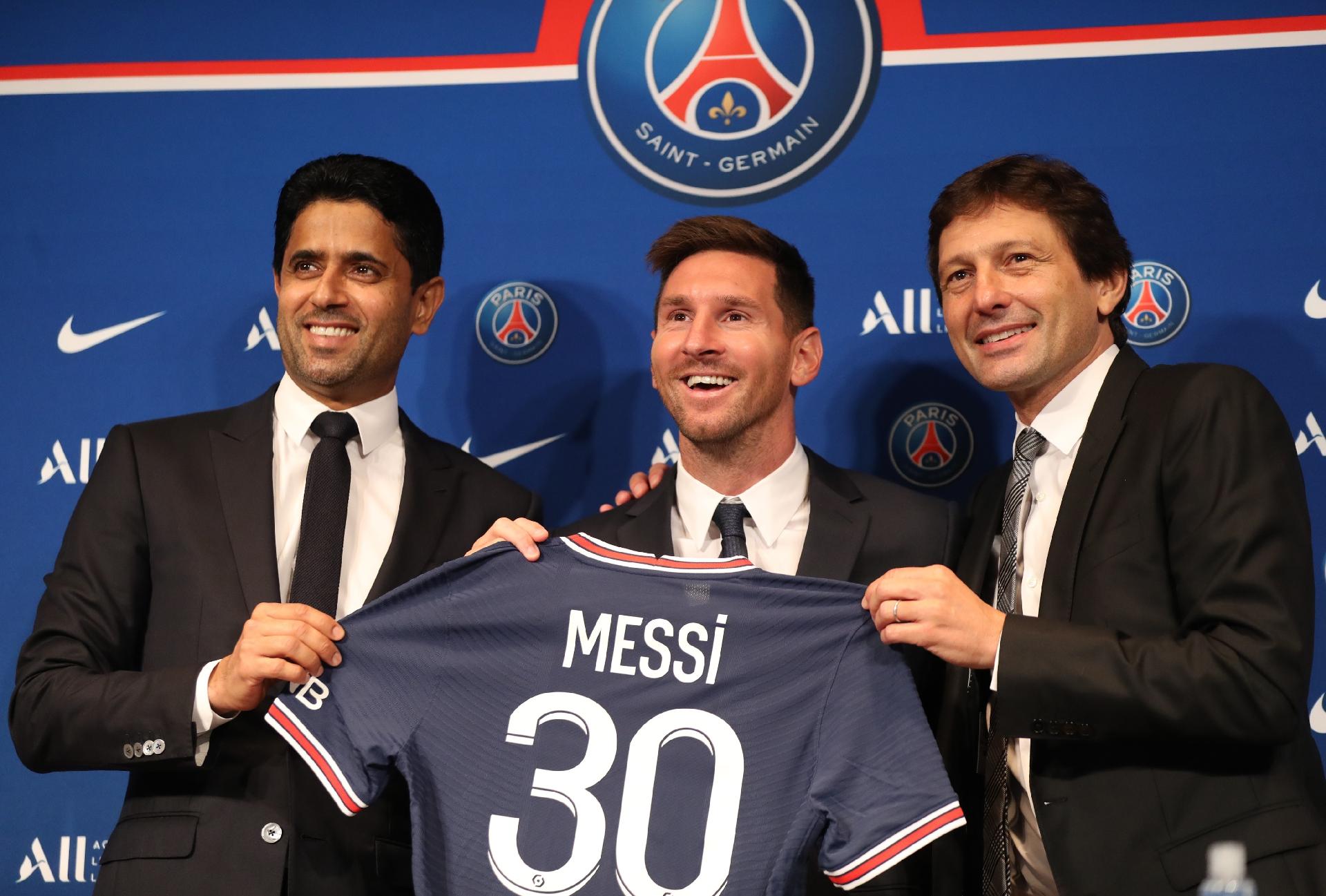 Lionel Messi é apresentado no PSG; veja fotos