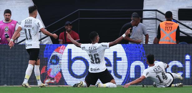 Corinthians vence Fluminense e afasta crise com gol de placa de Wesley