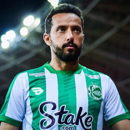 Nenê renova contrato com o Juventude aos 43 anos e adia aposentadoria