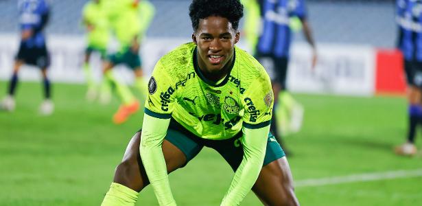 Endrick: o que significa cada uma das comemorações do atacante