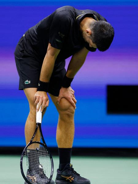 Djokovic supera problemas físicos e vence estreia no US Open