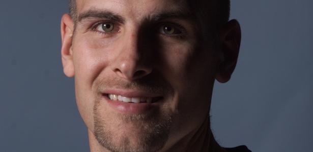 Eric Montross, ex-pivô da NBA, morre aos 52 anos devido a um câncer