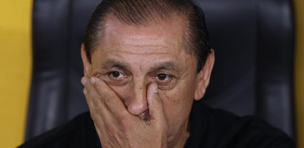 Corinthians vê time 'desmanchar' e pode ter apenas 3 titulares na Sula