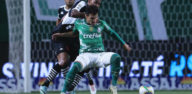 Com Vasco à espera de milagres, Palmeiras joga tranquilo e vence 1a em casa